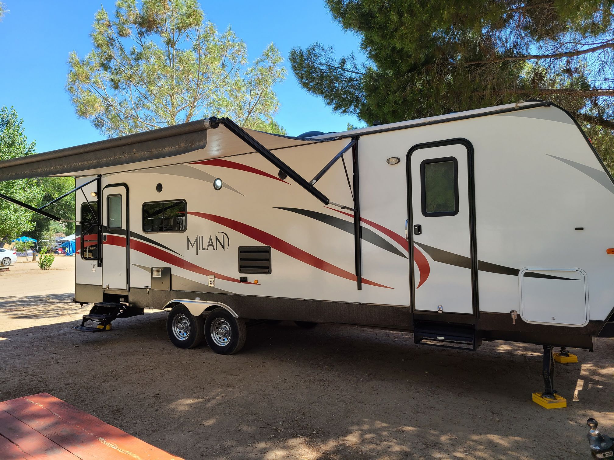 30ft Eclipse Milan Rear Living - Tims Trailers - Kern County RV Rentals